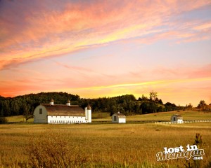 D H Day Barn - Lost In Michigan