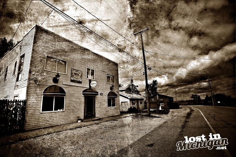 The haunted Anchor Inn - Lost In Michigan