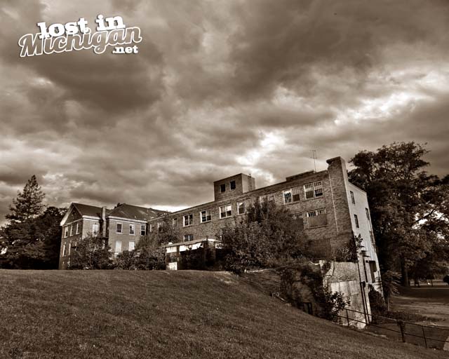 Michigan's Haunted Hospital - Lost In Michigan