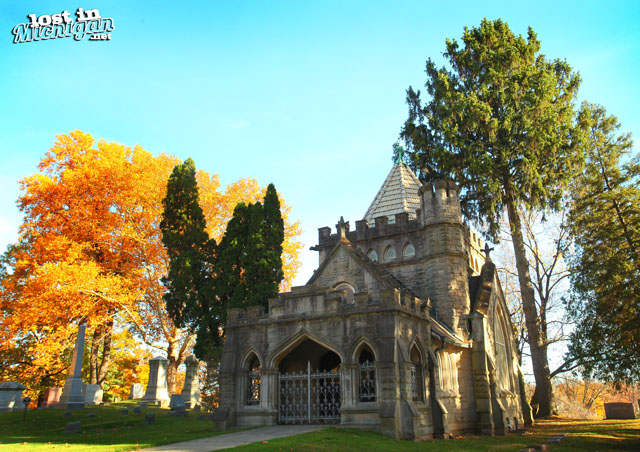 Oak Hill Cemetery Chapel - Lost In Michigan