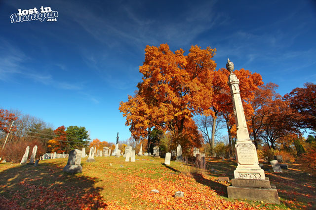 The Historic White Lake Cemetery - Lost In Michigan