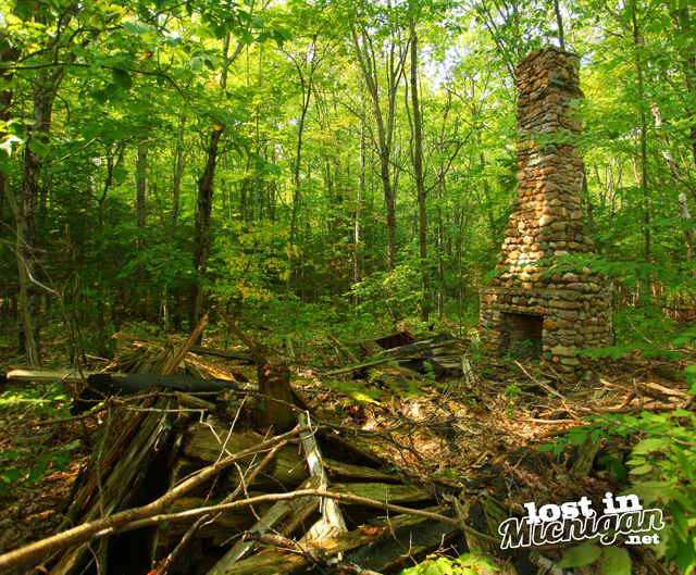 The Governor's Estate Ruins in the U.P. - Lost In Michigan
