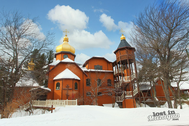 Holy Protection Ukrainian Catholic Monastery - Lost In Michigan